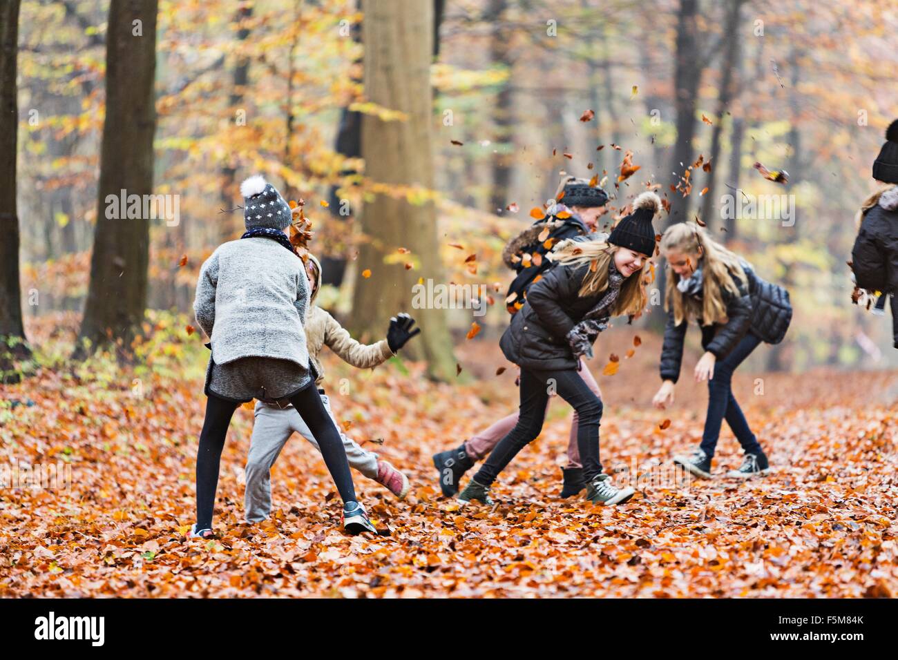 Ducking people hi-res stock photography and images - Alamy