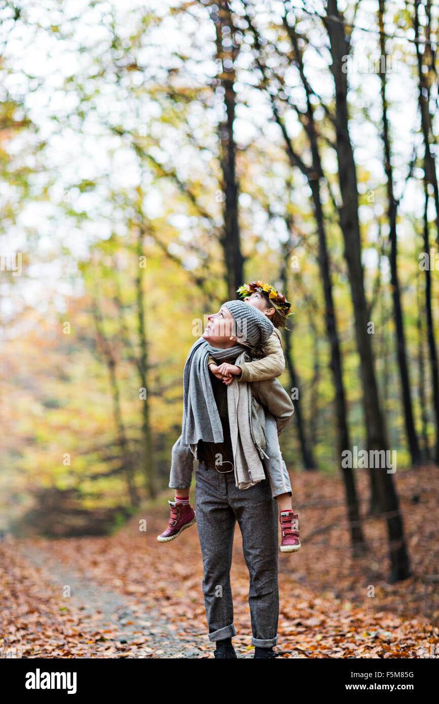 Piggyback ride mother daughter hi-res stock photography and images - Alamy