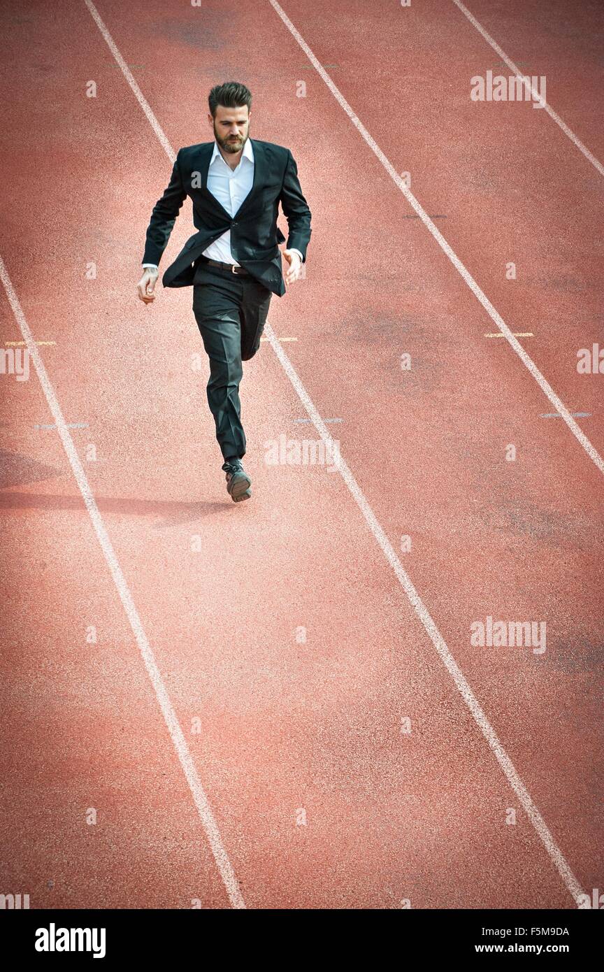 Adult man running race hi-res stock photography and images - Alamy