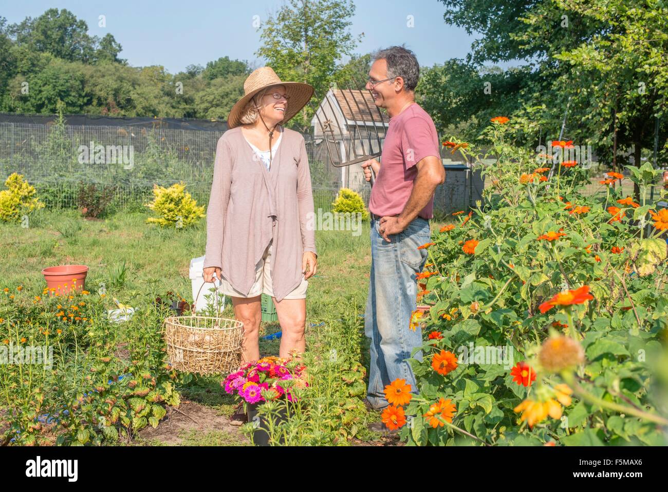 Female farmers hi-res stock photography and images - Alamy