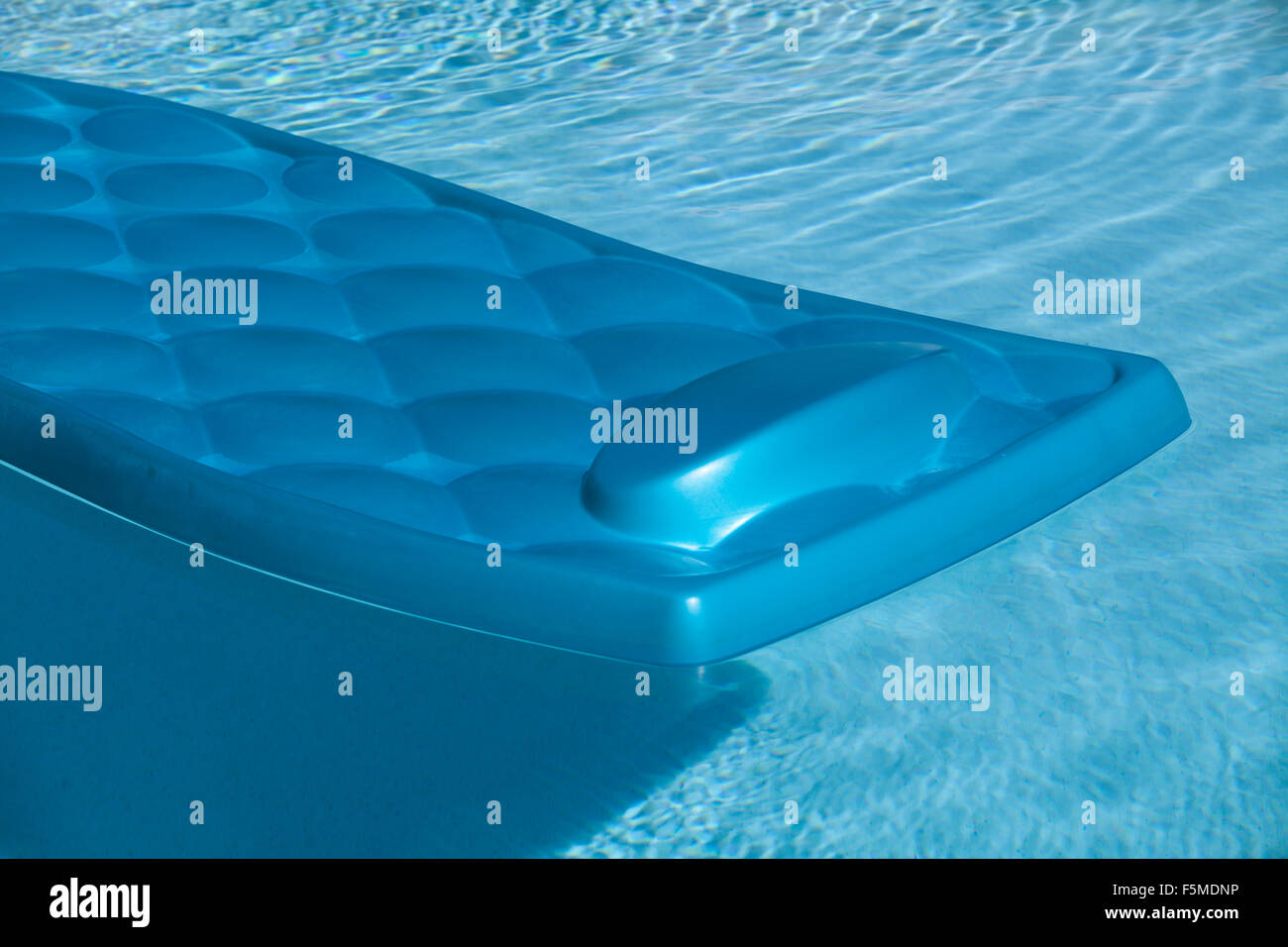 Blow up lilo hi-res stock photography and images - Alamy