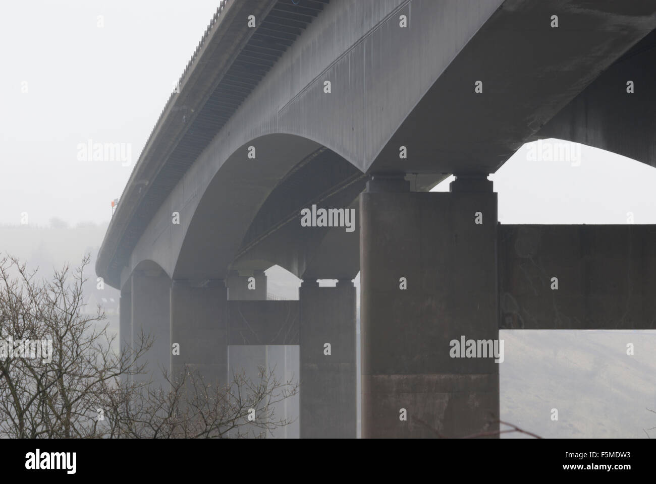 Friarton Bridge,Perth looking south, detail of river span section Stock ...