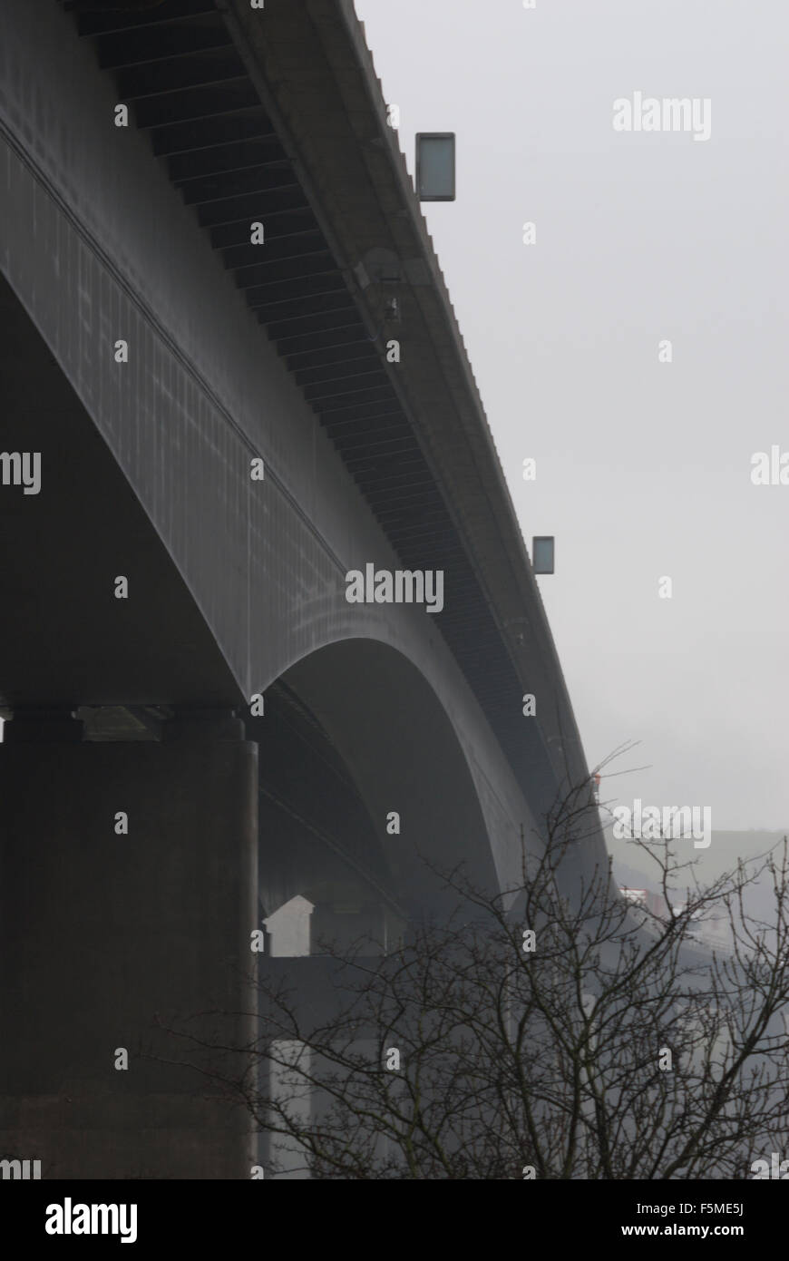 Friarton Bridge,Perth showing river span section, looking south Stock ...