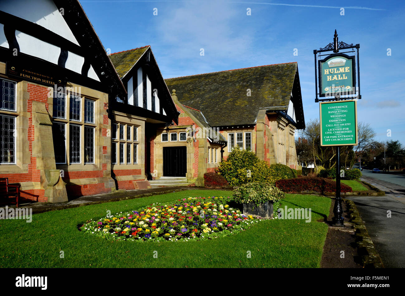 Dell Bridge Port Sunlight Village High Resolution Stock Photography and ...