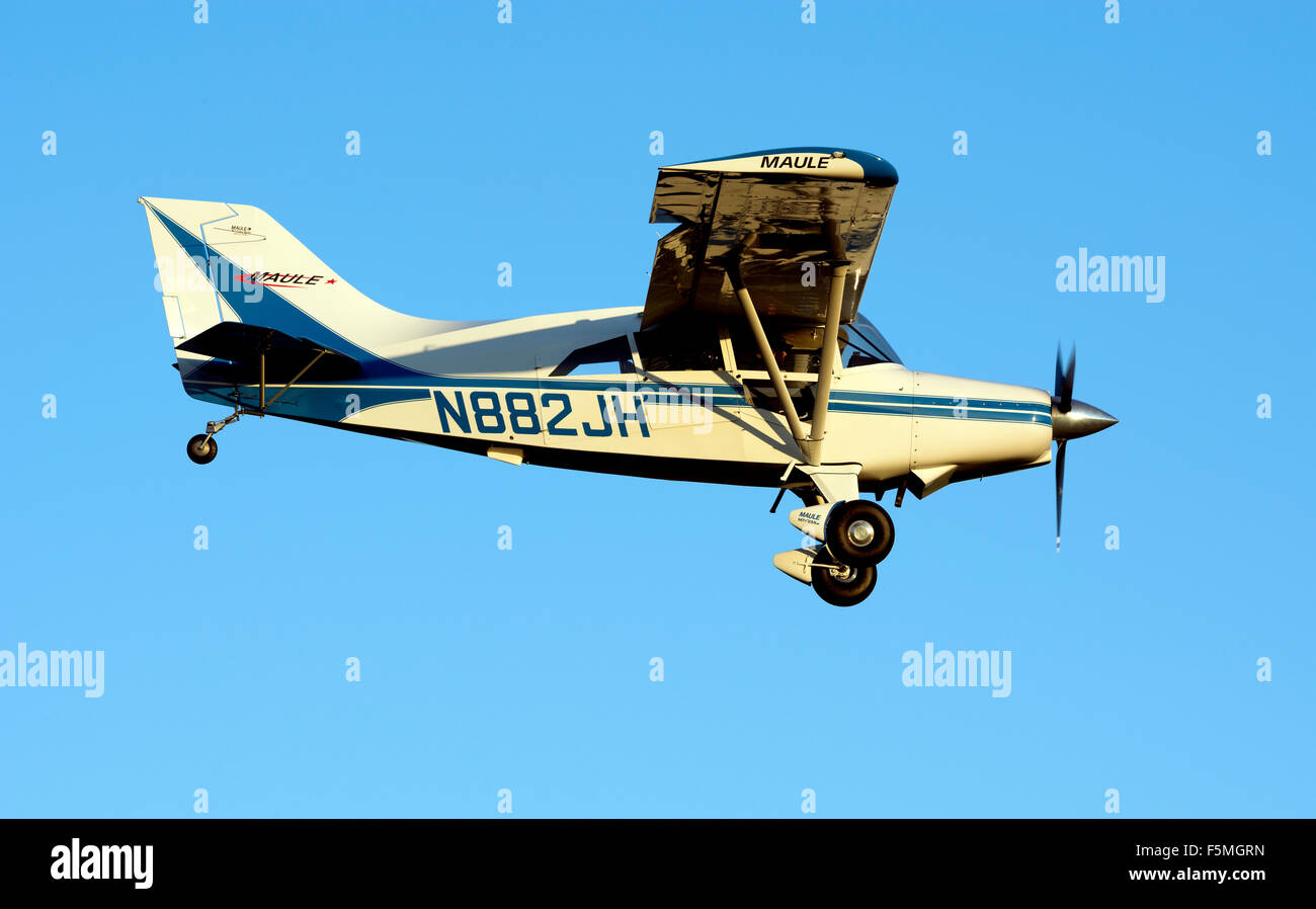 Maule m7 m 7 aircraft plane flying uk hi-res stock photography and ...