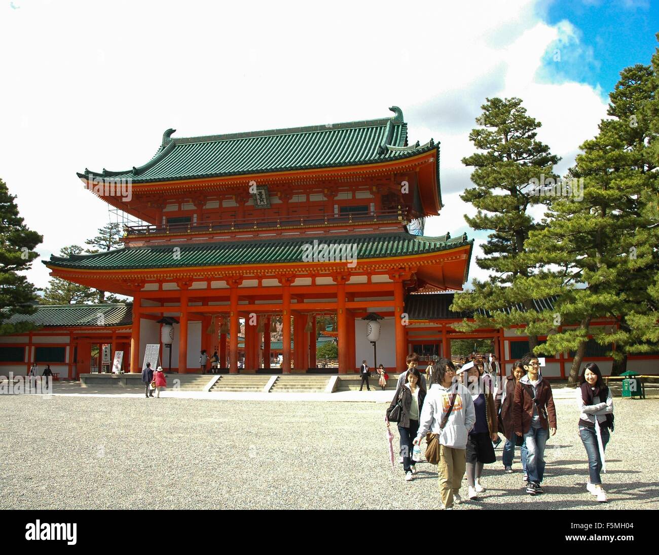 Heian shrine grounds hi-res stock photography and images - Alamy