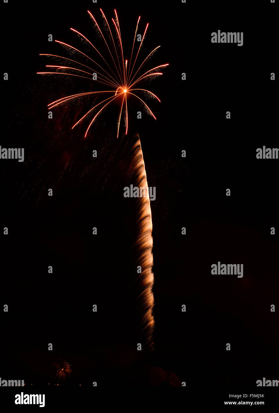 Nov. 5th A warm dry evening brought several thousand people out to an ...