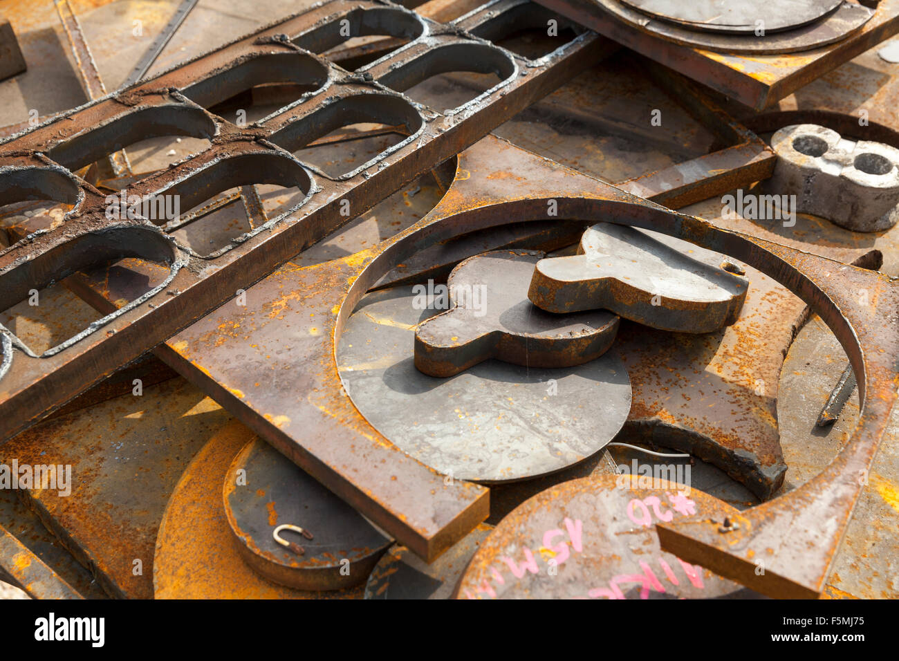 rusted scrap metal abstract background Stock Photo - Alamy