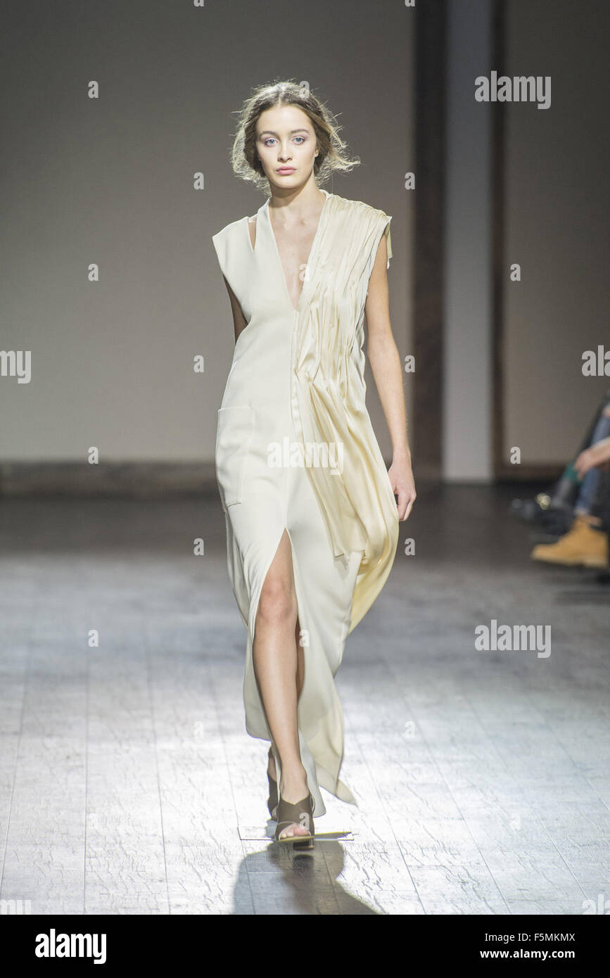 Tbilisi, Georgia. 6th Nov, 2015. A model presents a creation by Nino ...