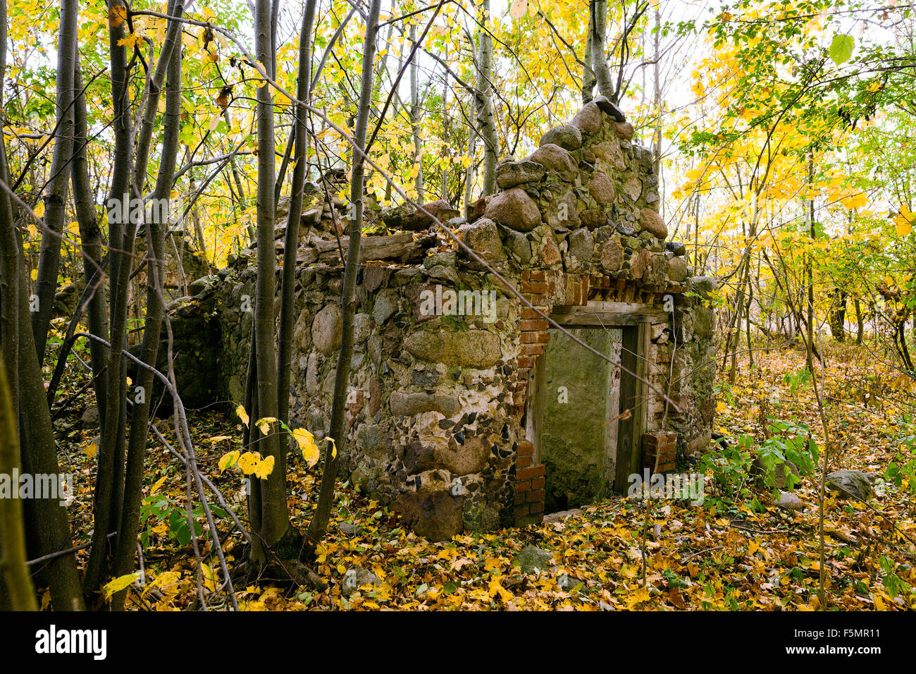 the ruins of an old building Stock Photo - Alamy