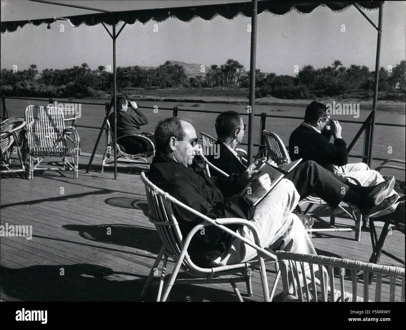 1972 - Philip Rosenthal & Designer Richard Latham © Keystone Pictures ...
