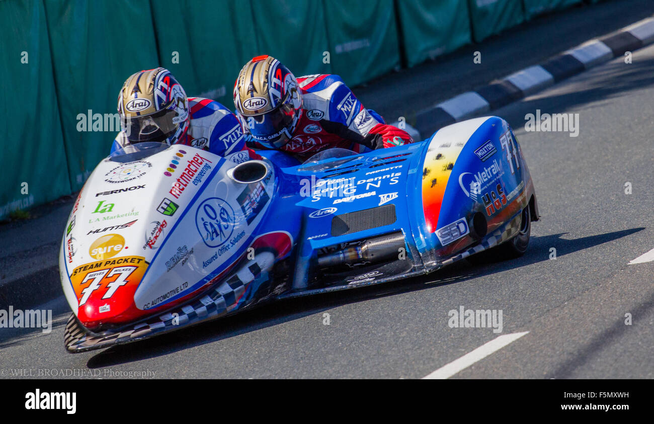 Tim Reeves approaches Castletown corner in the 2015 Southern 100 Stock ...