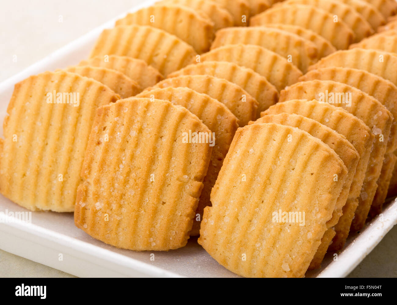 Closeup of cookies in a row Stock Photo - Alamy