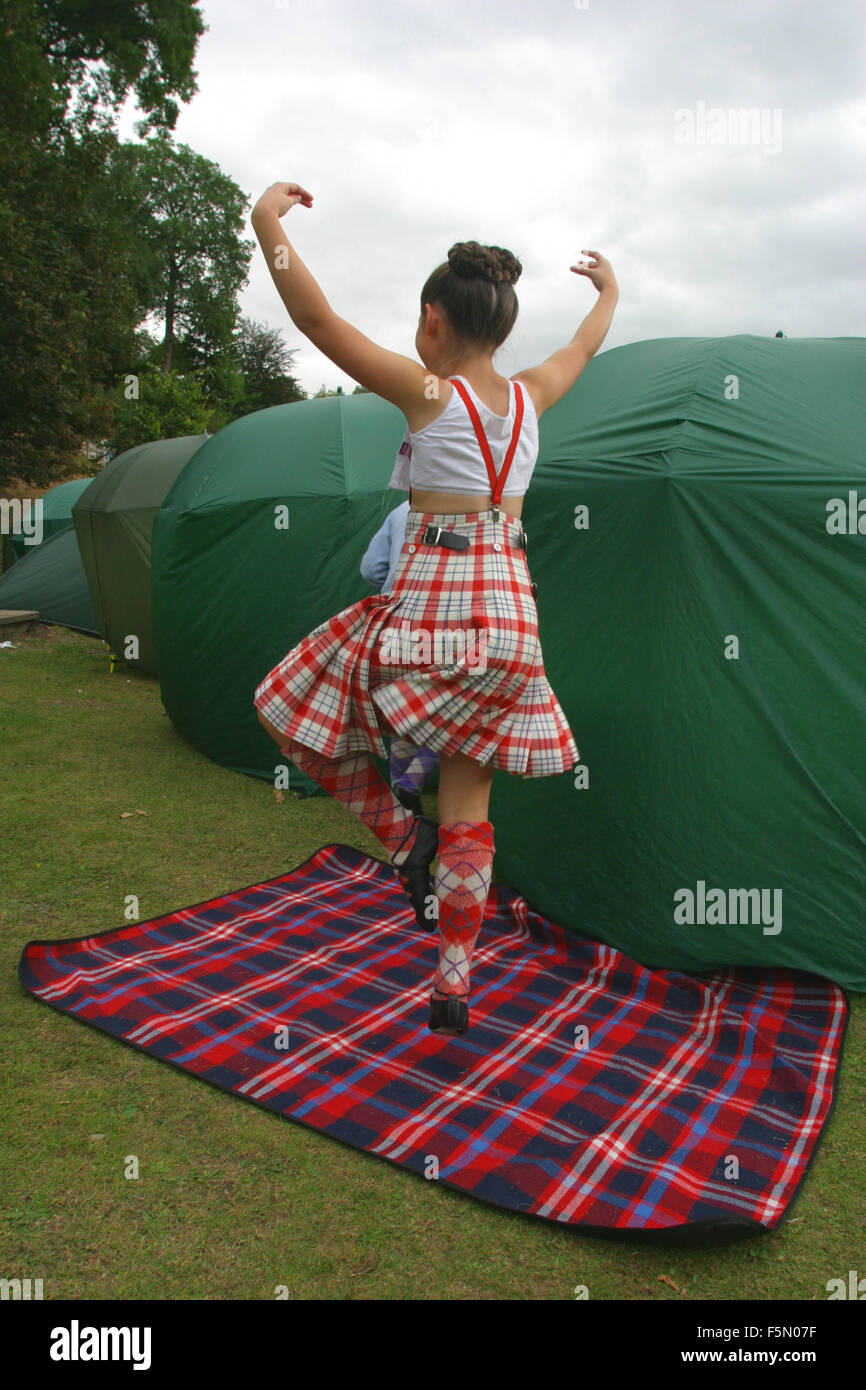 Pitlochry, Perthshire, SCOTLAND. 18th Sep, 2003. The Pitlochry Highland ...