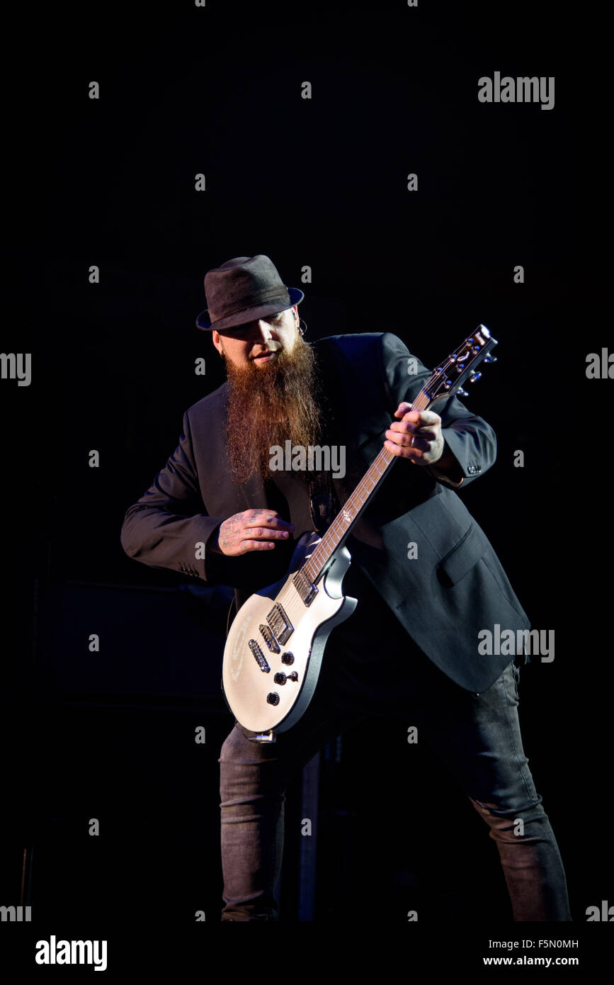 Matt walst three days grace hi-res stock photography and images - Alamy