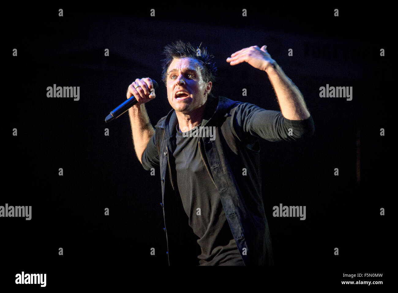 Matt walst three days grace hi-res stock photography and images - Alamy