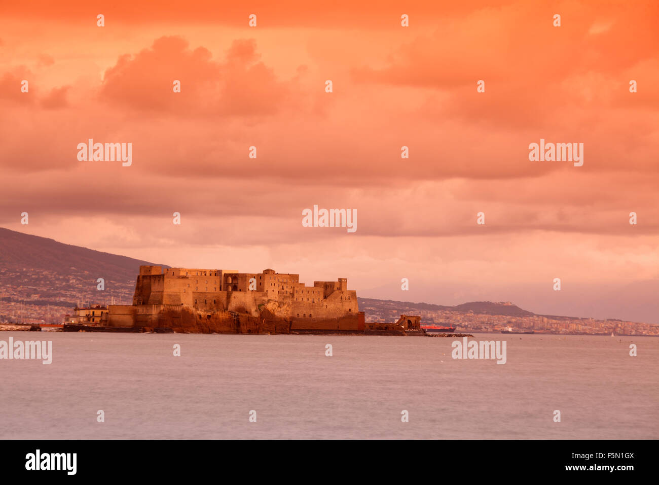 Castle of egg hi-res stock photography and images - Alamy