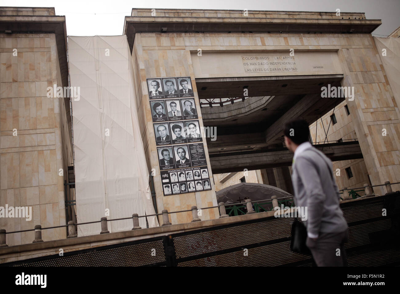 Colombia palace siege hi-res stock photography and images - Alamy
