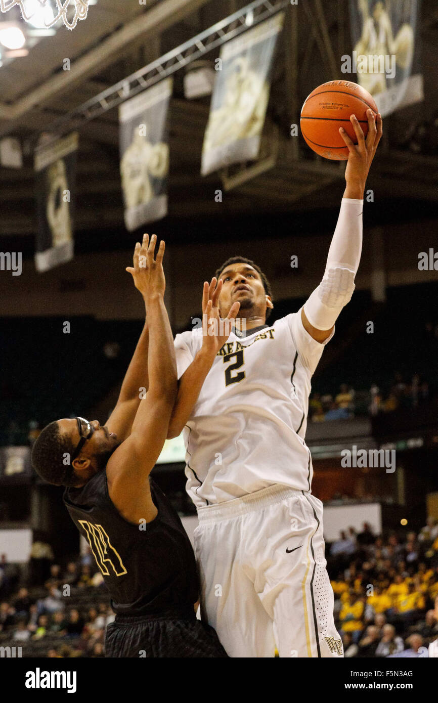 Winston-Salem, NC, USA. 6th Nov, 2015. Devin Thomas (2) of the Wake ...