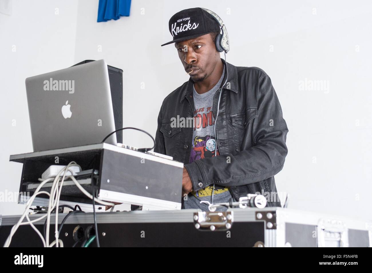 New York, NY, USA. 6th Nov, 2015. Pete Rock in attendance for 'Rap Tees ...
