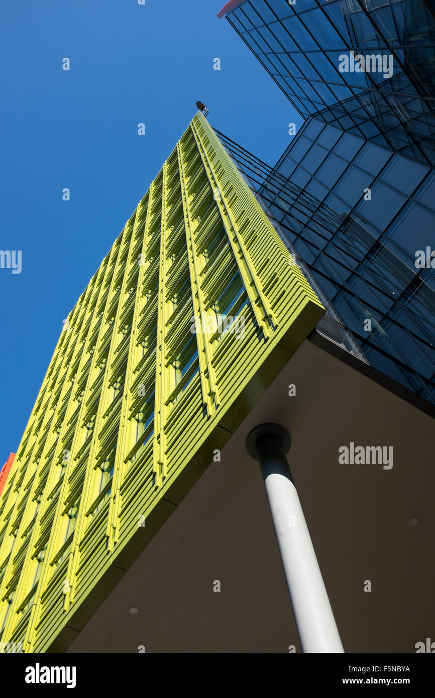 Google office block hi-res stock photography and images - Alamy