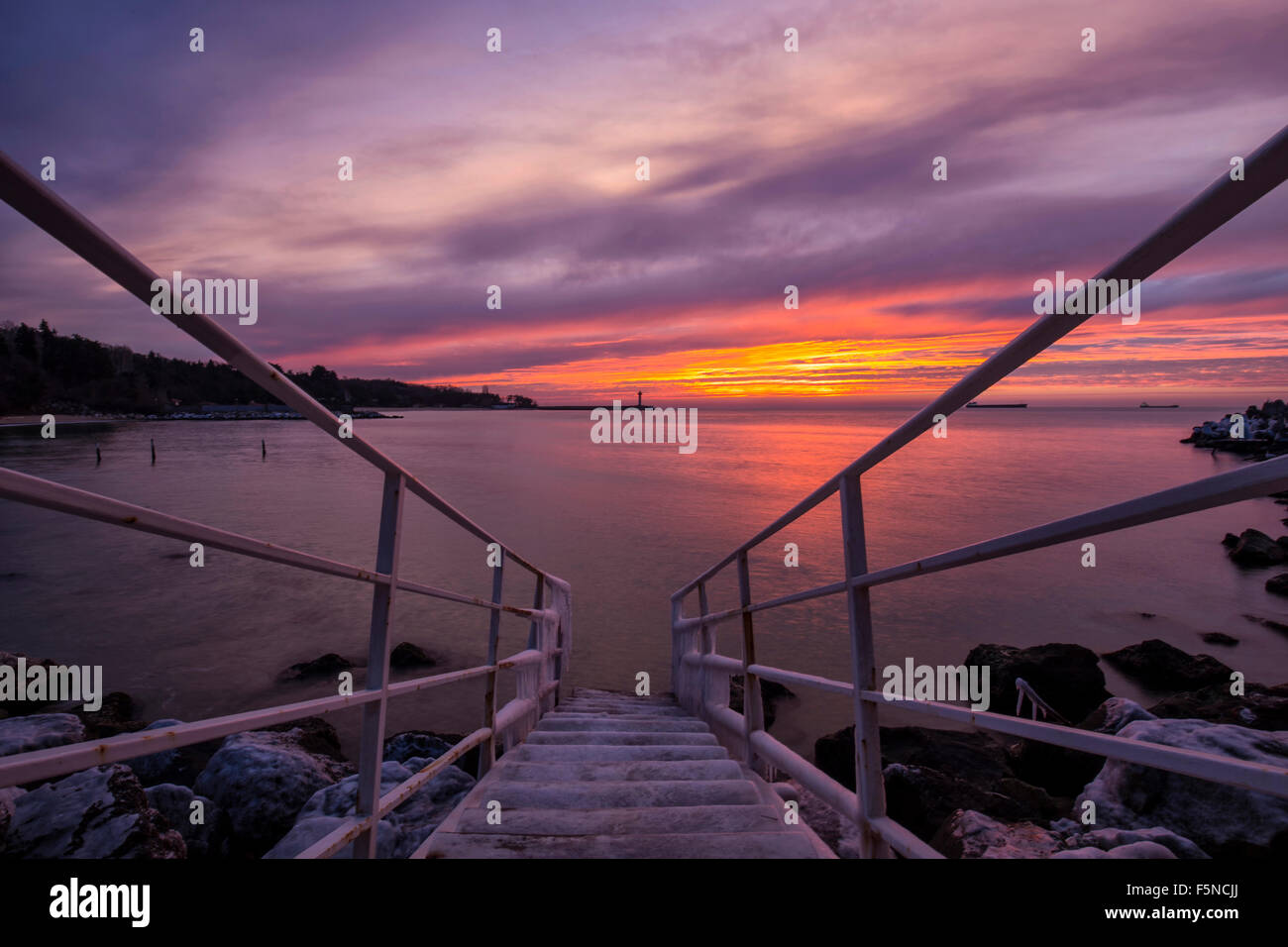 Frozen stairs hi-res stock photography and images - Alamy