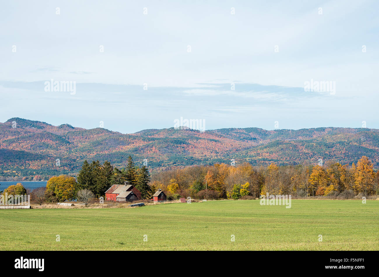 Vermont barns hi-res stock photography and images - Alamy