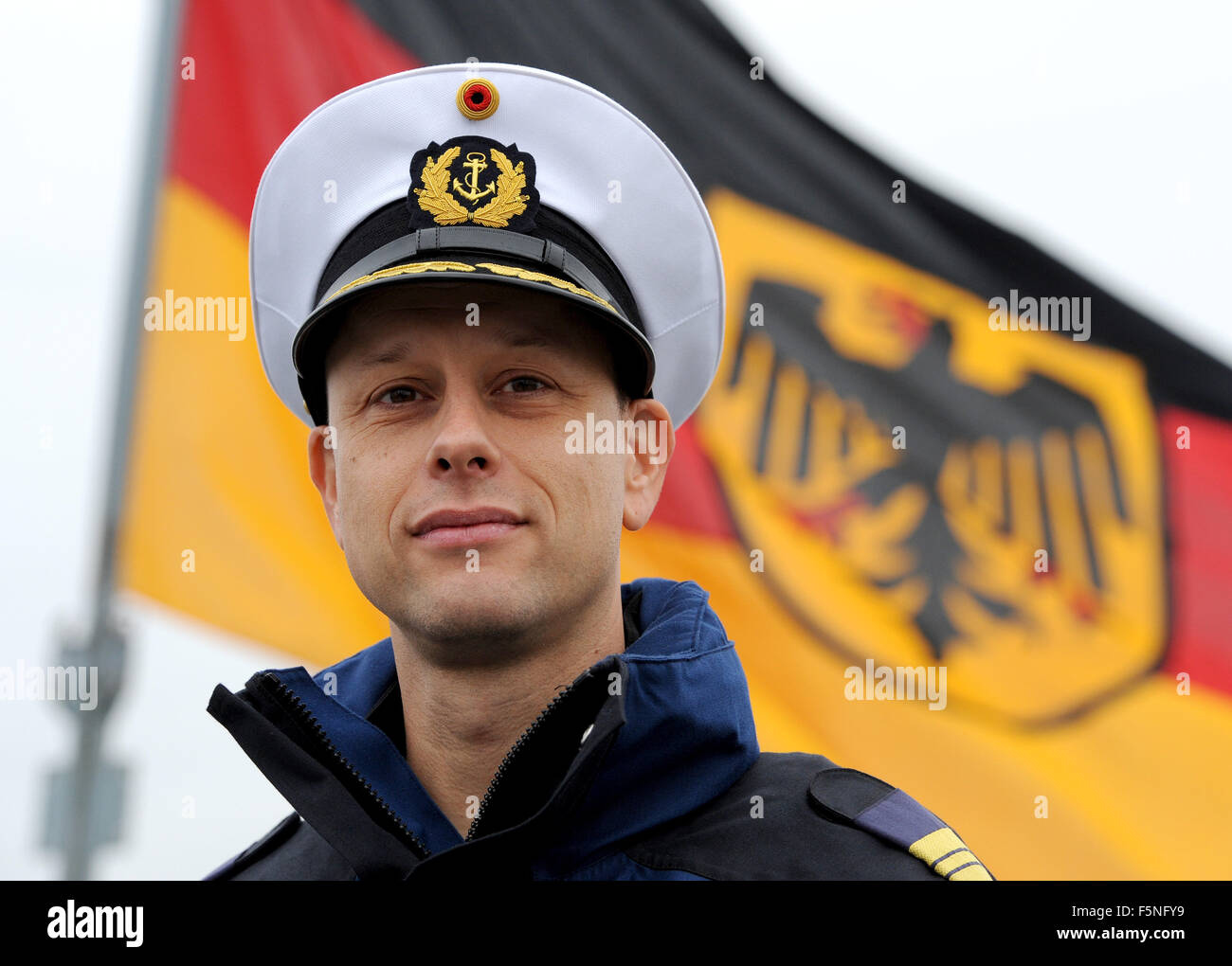 Wilhelmshaven, Germany. 07th Nov, 2015. Frigate captain Marc Metzger ...
