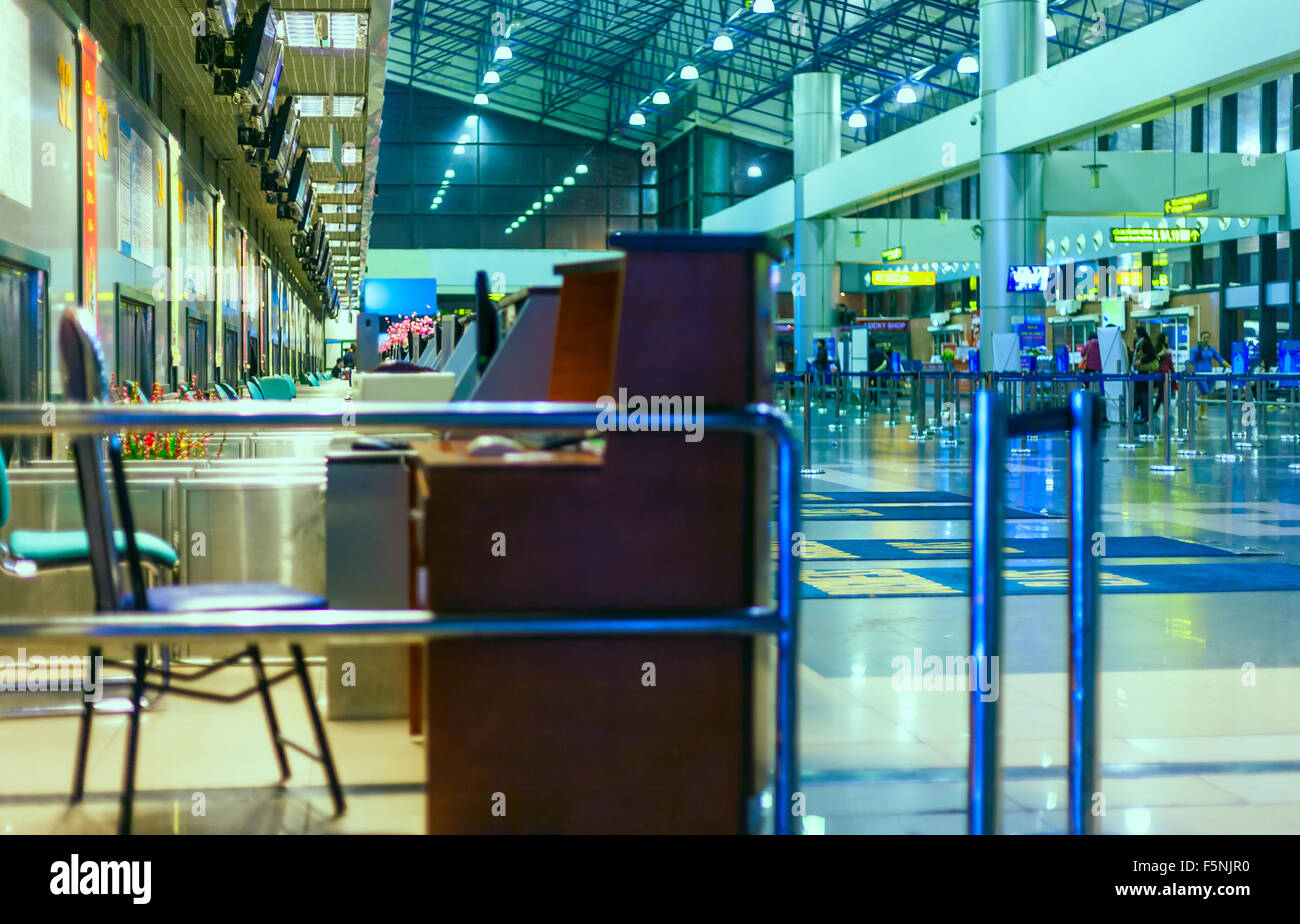 Airport ticket desk luggage hi-res stock photography and images - Alamy
