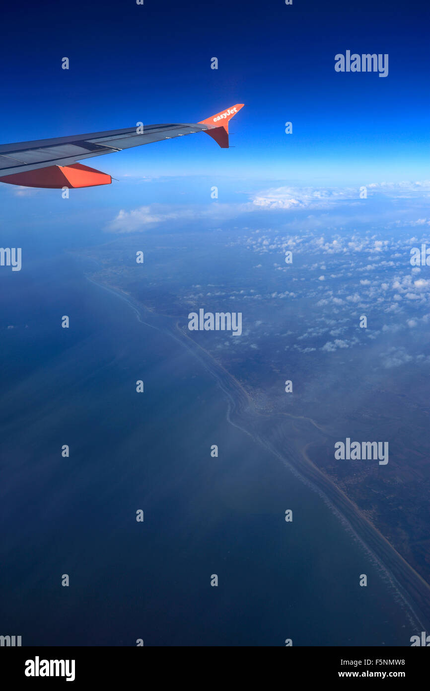 Easyjet plane view from window hi-res stock photography and images - Alamy