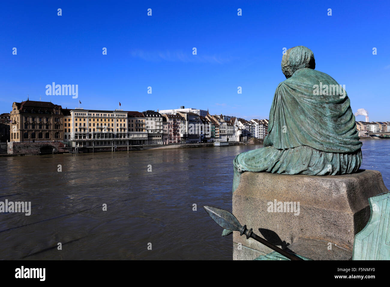 Statue of helvetia hi-res stock photography and images - Alamy