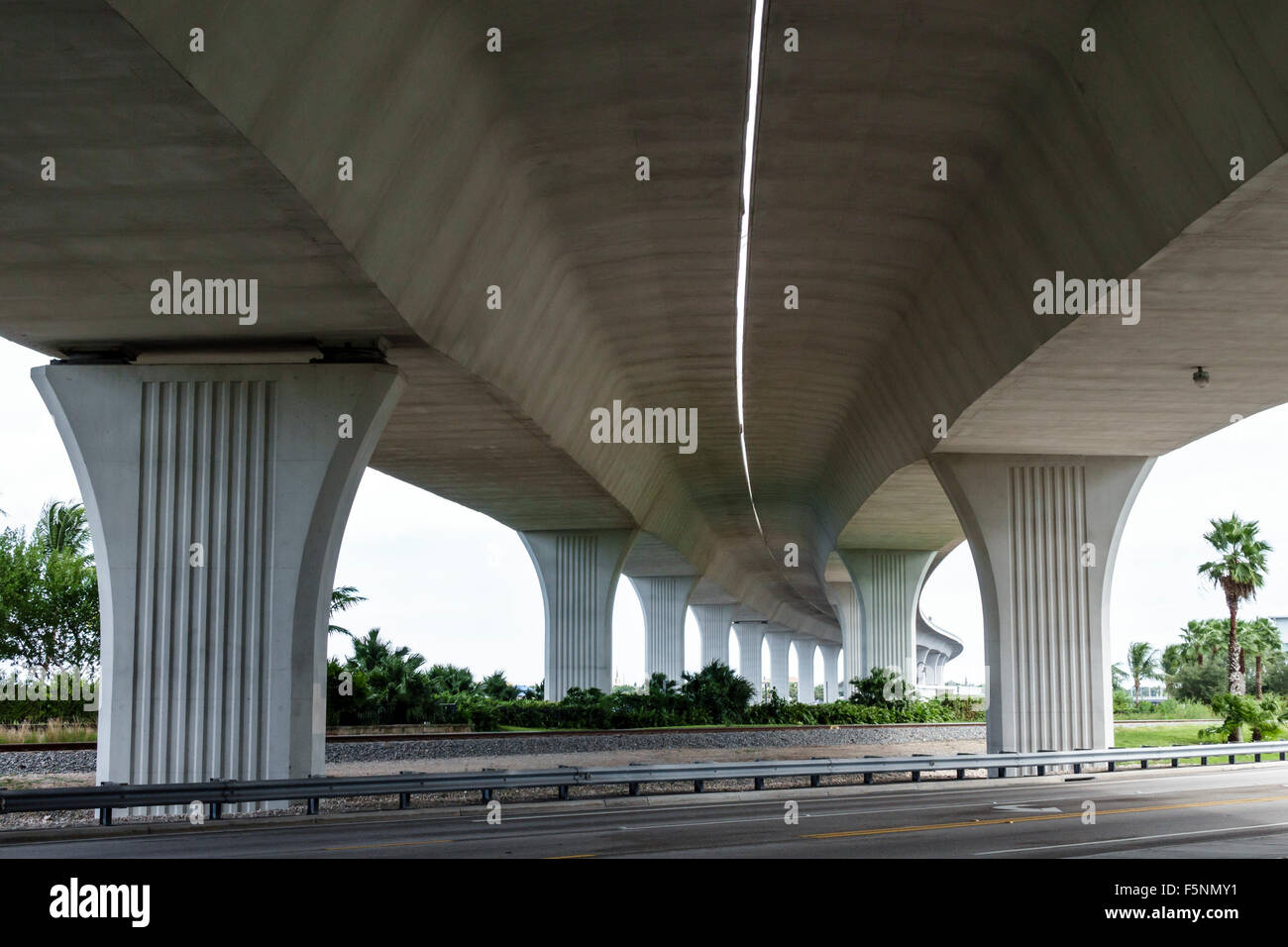 Federal highway bridge florida hi-res stock photography and images - Alamy