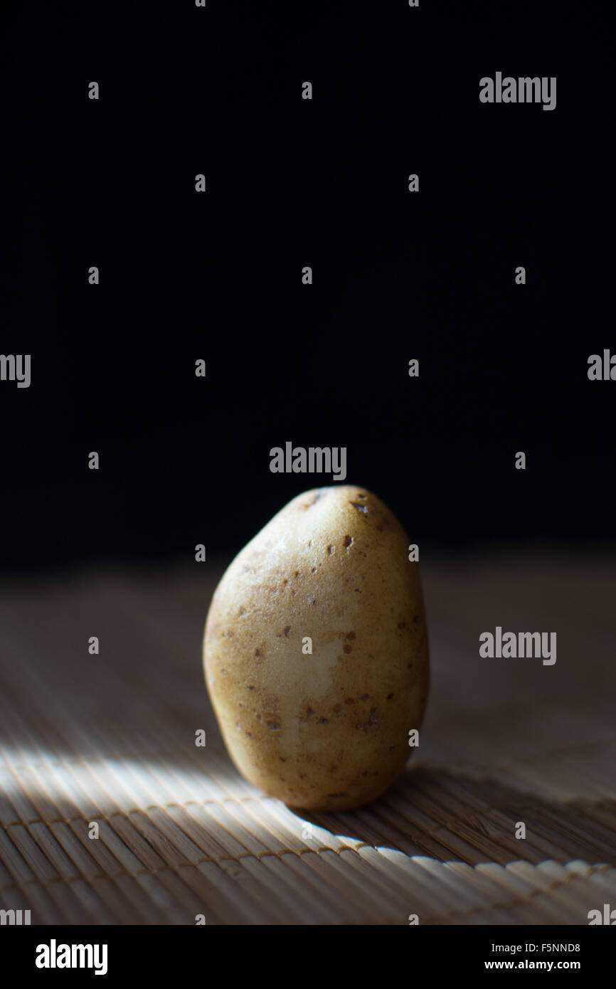 Lonely potato hi-res stock photography and images - Alamy