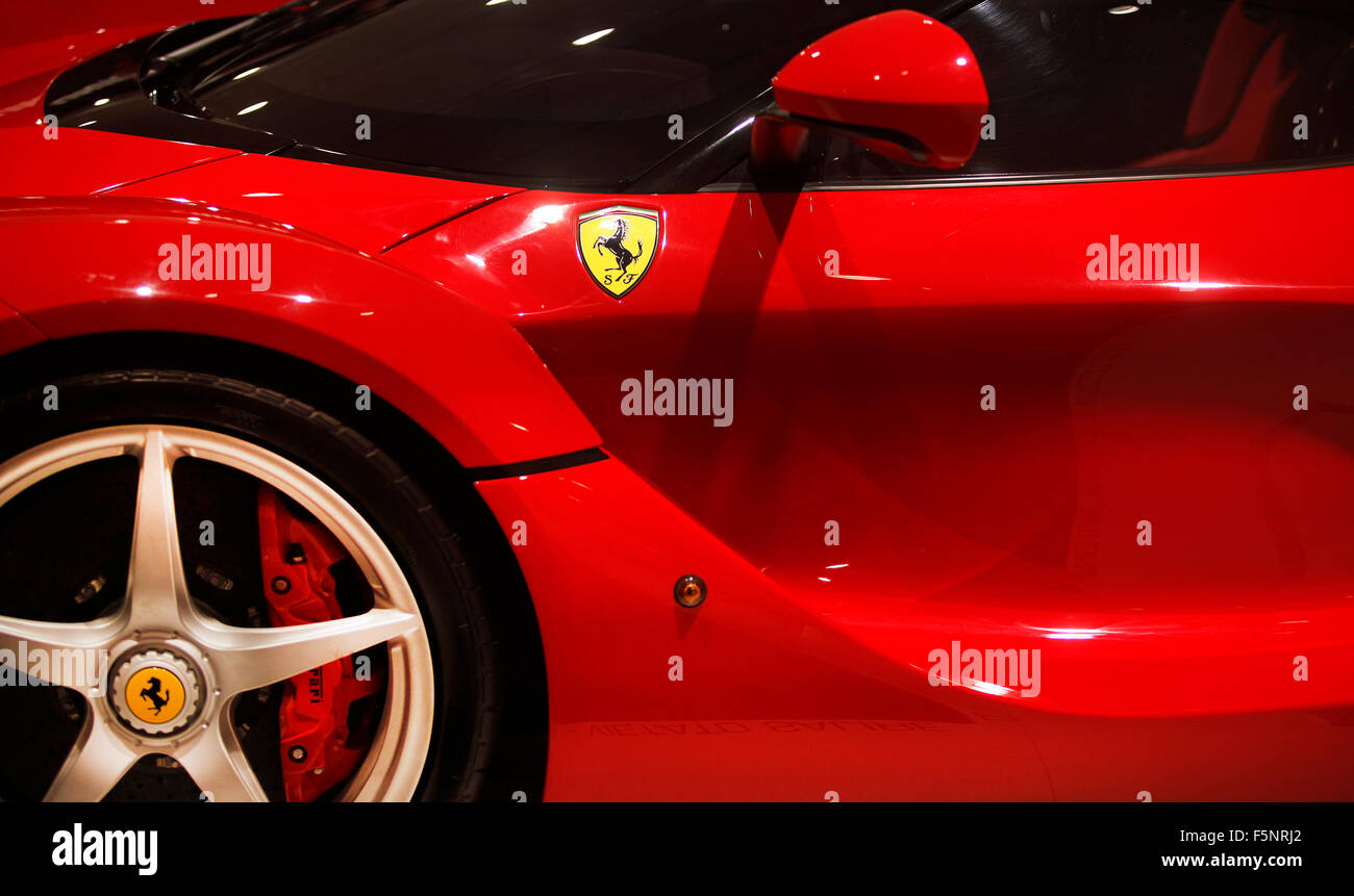 Reference model hi-res stock photography and images - Alamy