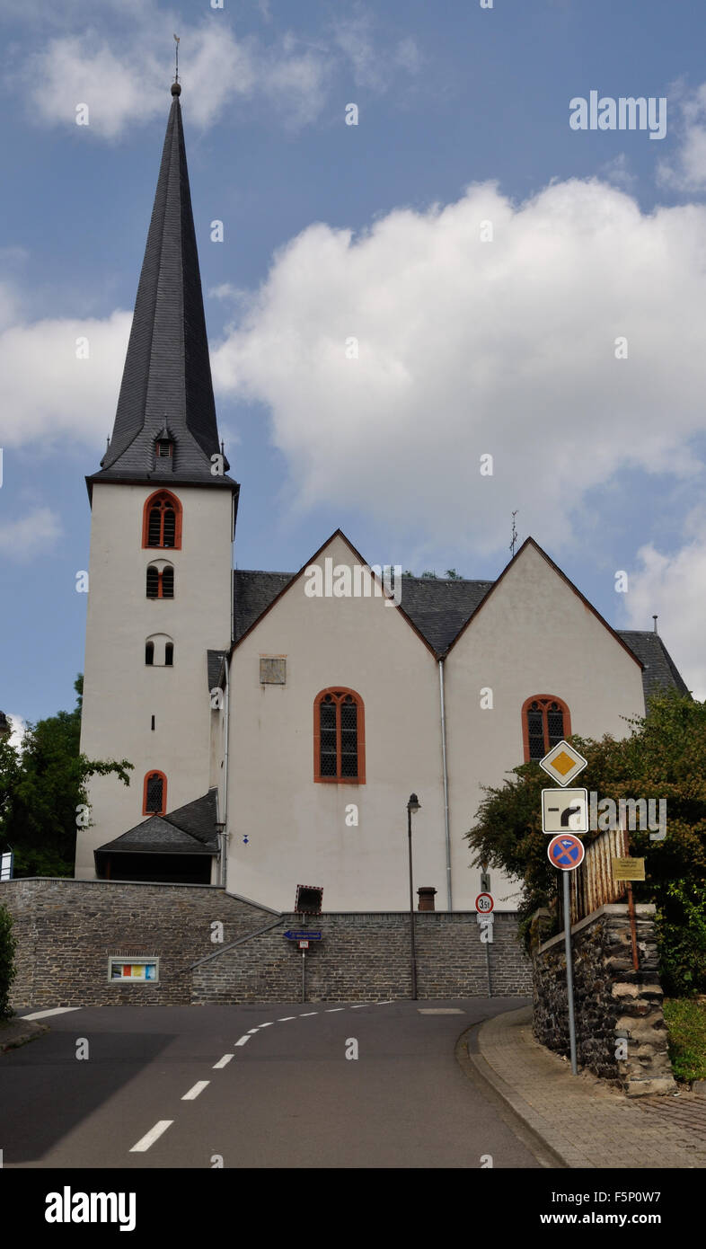 Gothic architecture of st peters hi-res stock photography and images ...