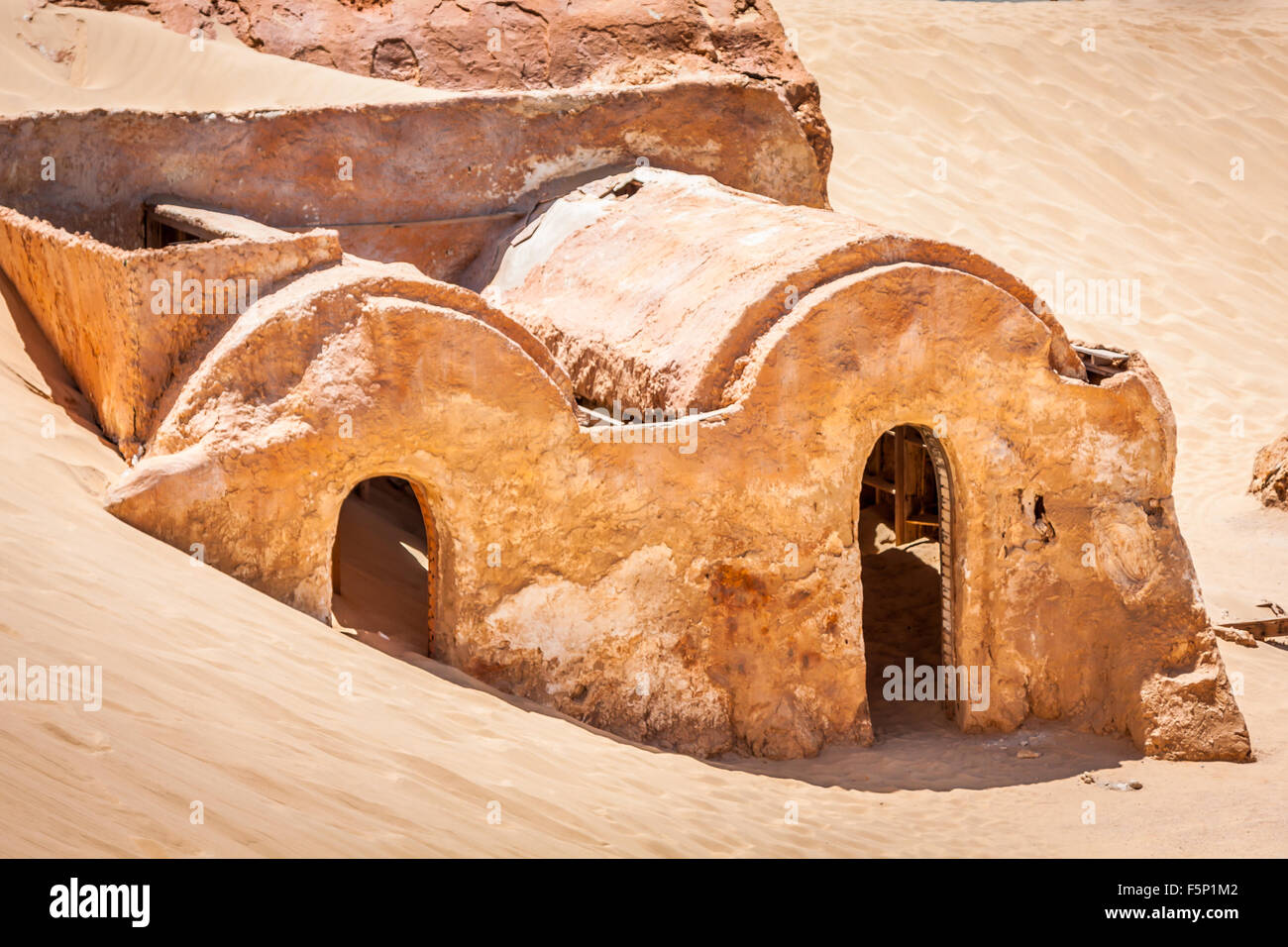 The houses from planet Tatouine - Star Wars film set,Nefta Tunisia ...