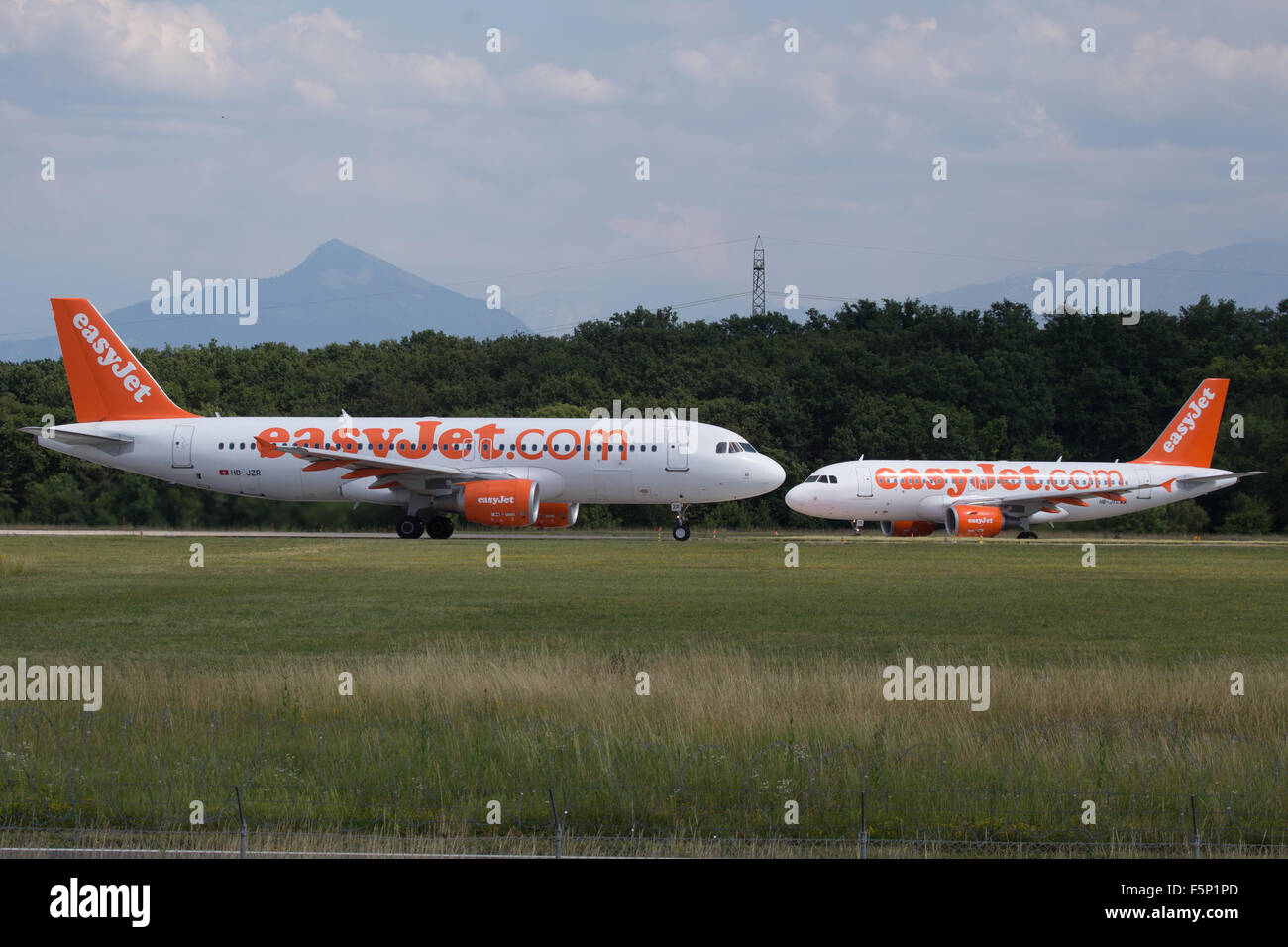 Easyjet airbus departure hi-res stock photography and images - Alamy