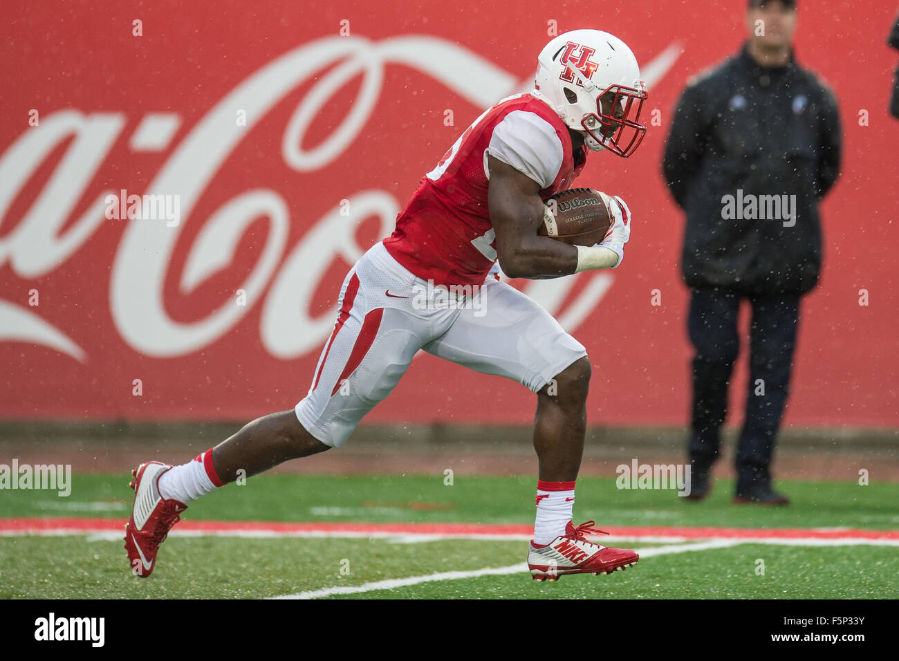 Houston, Texas, USA. 7th Nov, 2015. Houston Cougars running back Tyreik ...