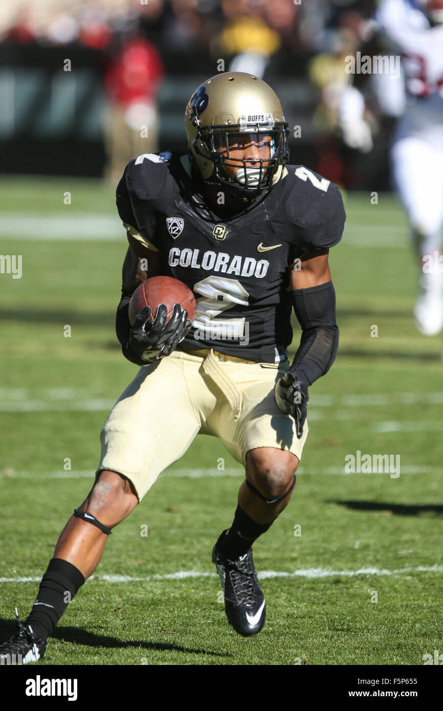 Boulder, Colorado, USA. 7th Nov, 2015. Colorado's Devin Ross turns it ...