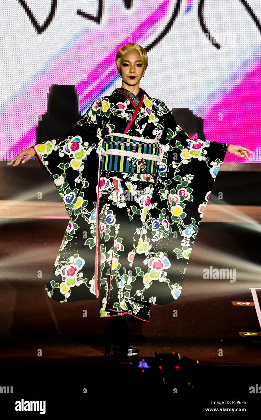 Japanese model catwalk hi-res stock photography and images - Alamy