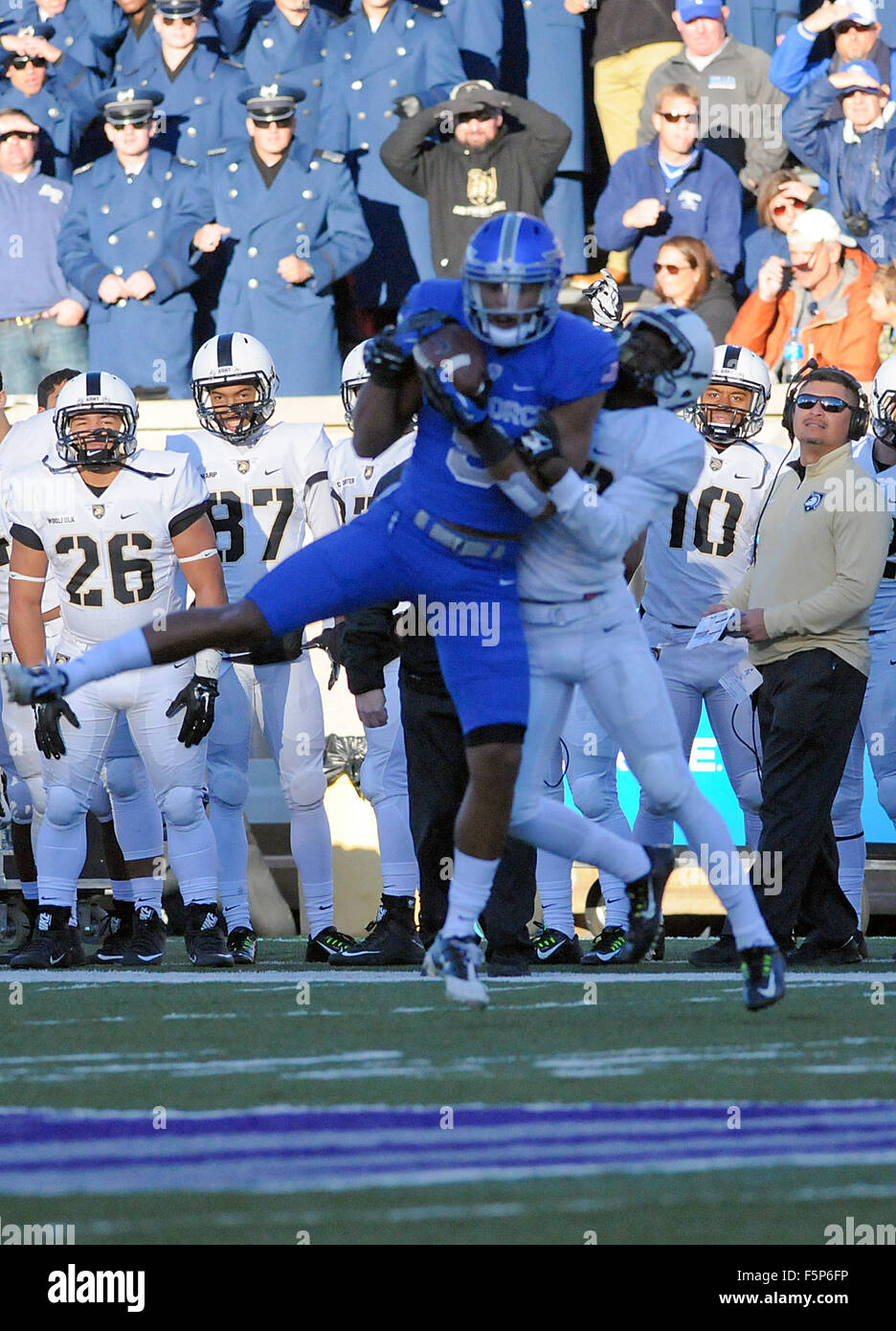 Colorado Springs, Colorado, USA. 7th Nov, 2015. Air Force wide receiver ...