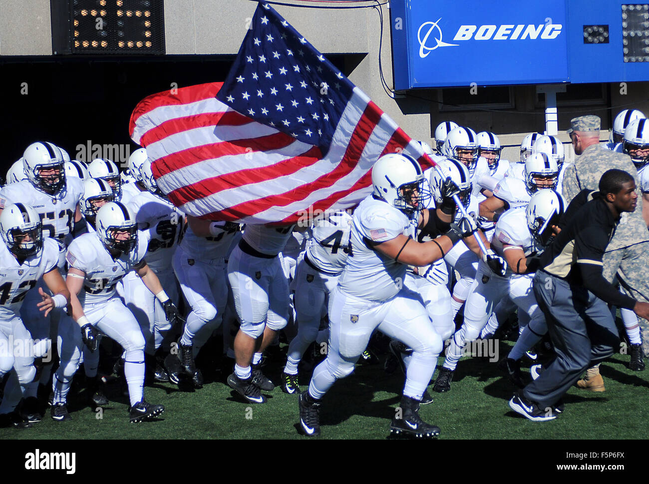 Army black knights football 2015 hi-res stock photography and images ...