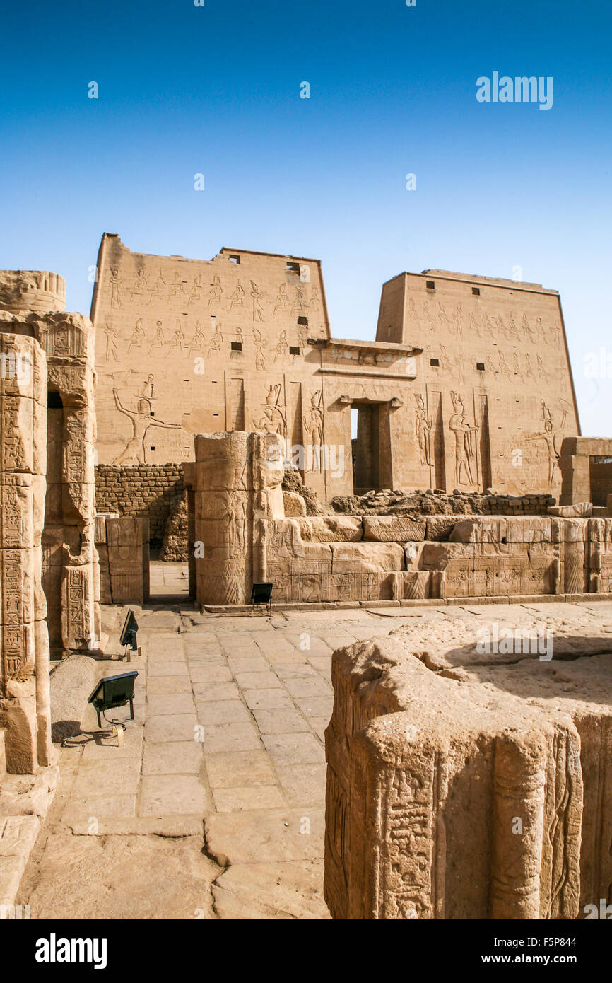 The Temple at Edfu, Egypt Stock Photo - Alamy