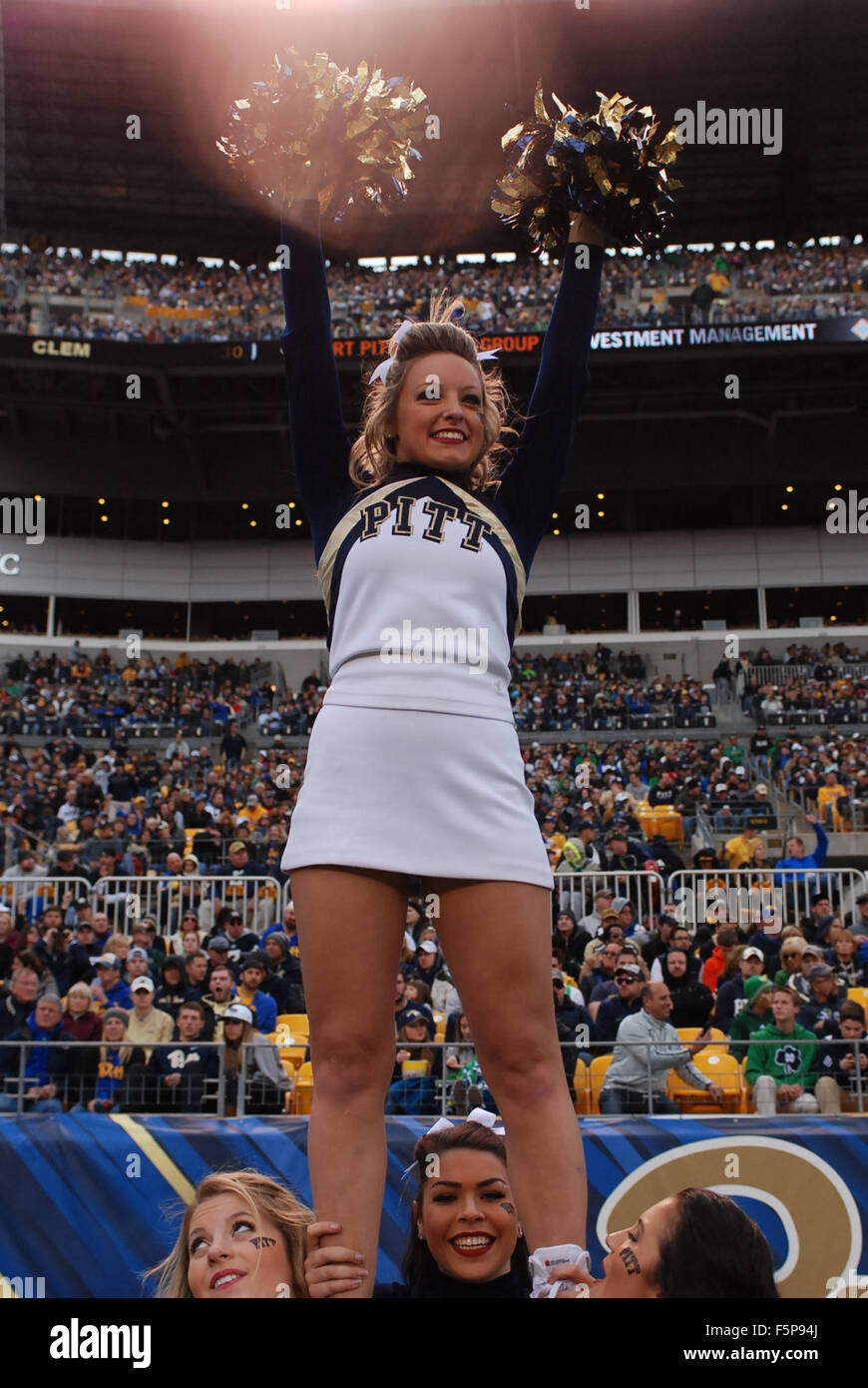 Pittsburgh, PA, USA. 7th Nov, 2015. Pitt cheerleaders during the Notre ...