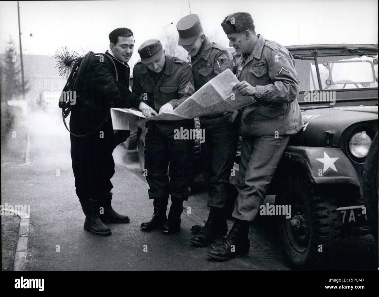1960 - No fear of the black man show these three soldiers. They belong ...