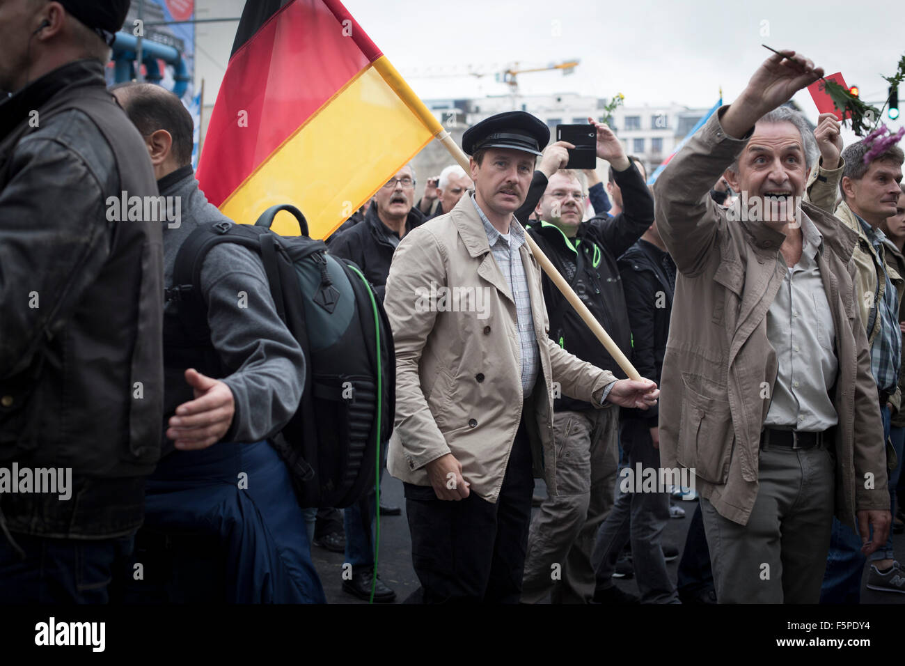 One man demonstration berlin germany hi-res stock photography and ...