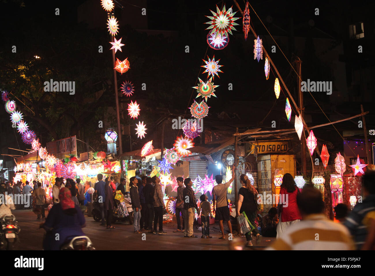 Diwali festival hi-res stock photography and images - Alamy