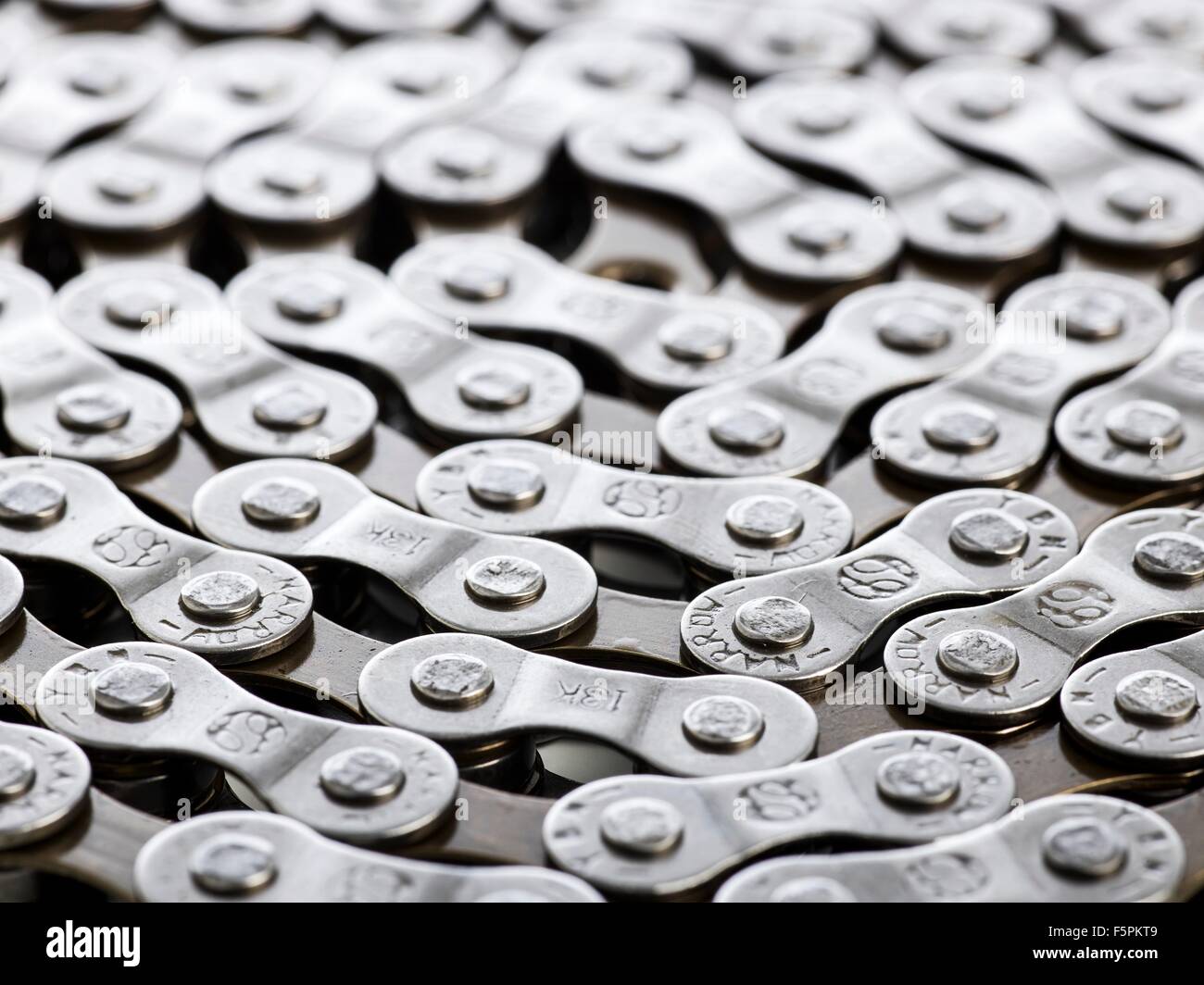 Bicycle chain, close up Stock Photo - Alamy