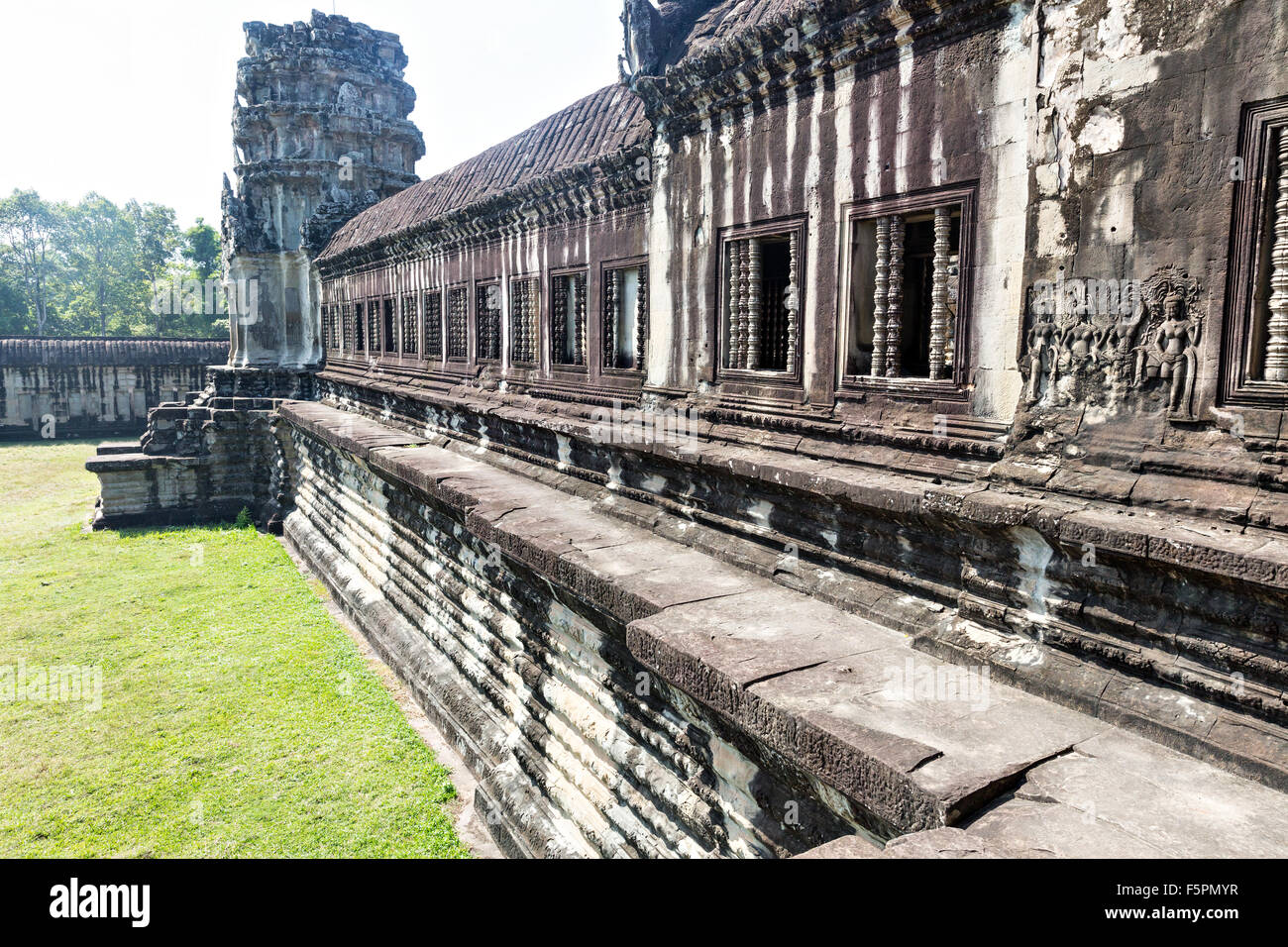 Wall of the famous Angkor Thom complex in Cambodia Stock Photo - Alamy