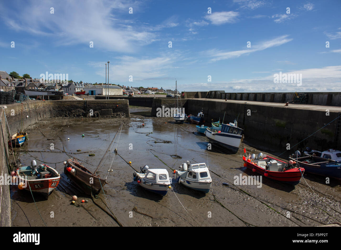 Johnshaven harbour hi-res stock photography and images - Alamy